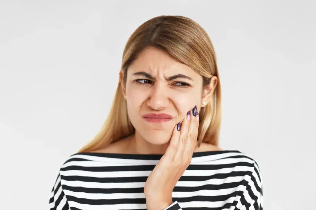Tooth Abscess: Symptoms, Causes & How To Treat It